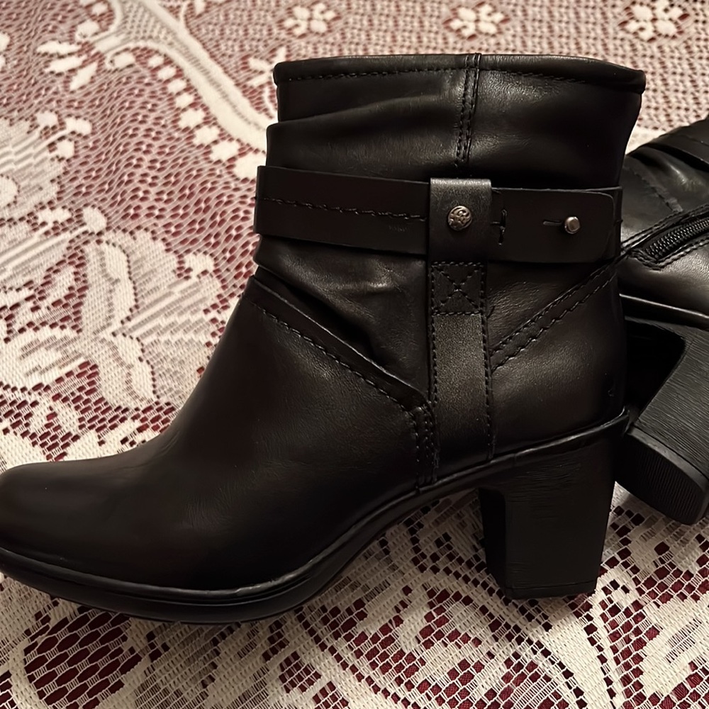 Women’s Earth Origins Ankle Boots - Gem